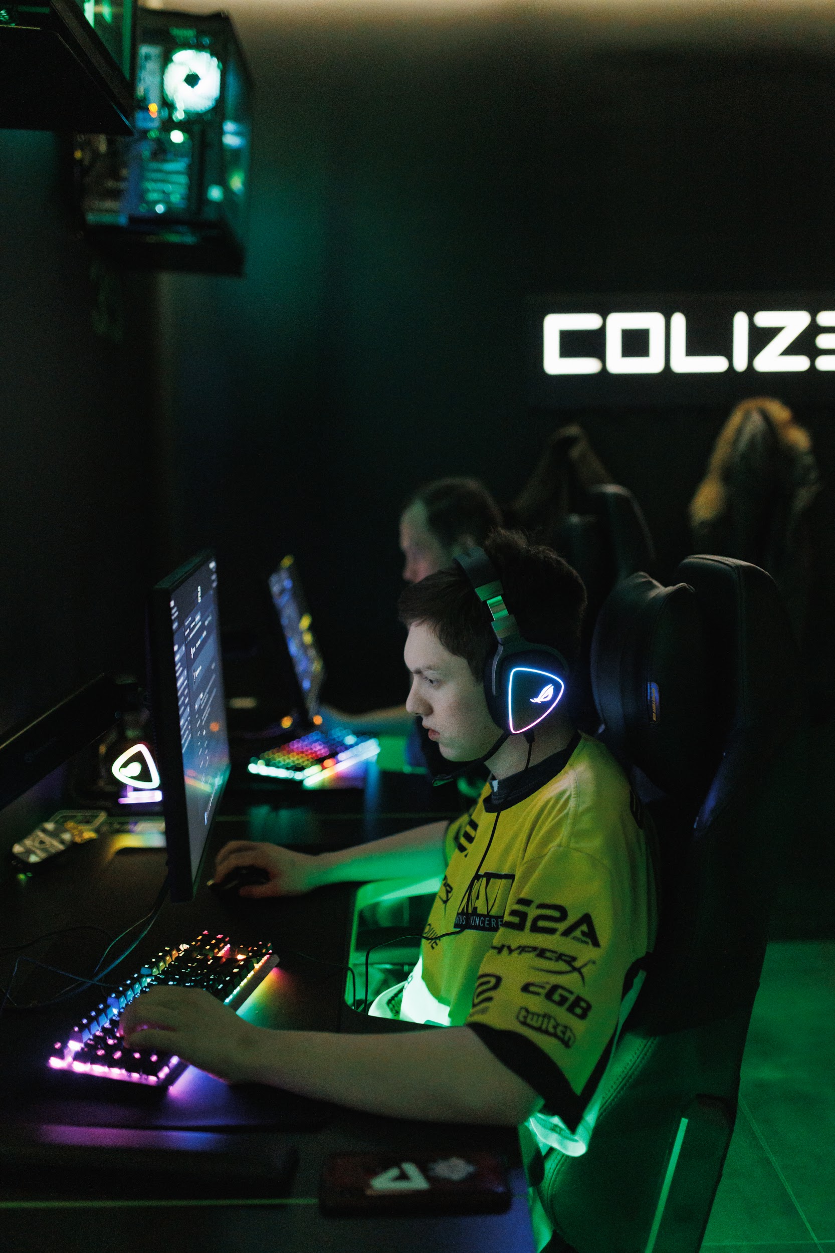 Главная - COLIZEUM PREMIUM СПБ Васильевский остров